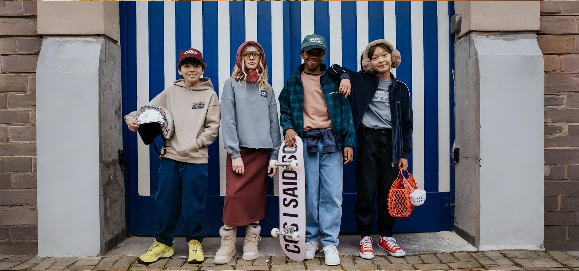 Togs Moments – Bringing the World’s Fashion To your Moments.